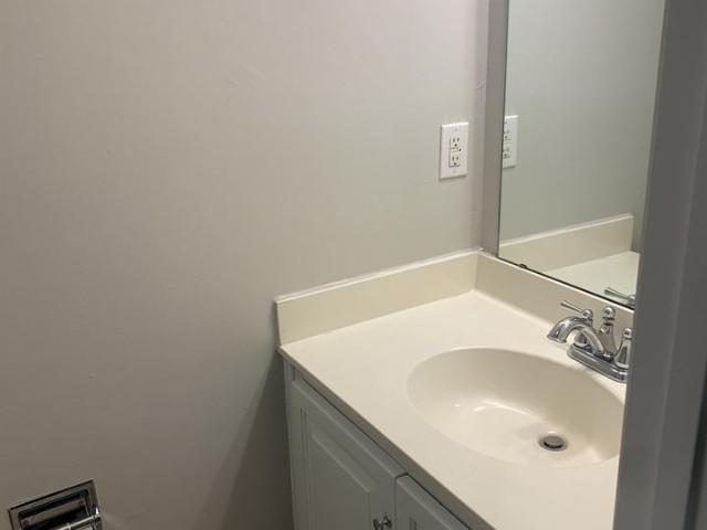 Abingdon Square 2 Bedroom Apartment for Rent at 200 Holly Pines Dr, Pinehurst, NC 28374