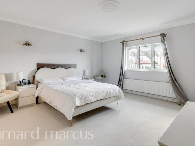Abinger Avenue, Sutton 4 bed house to rent £3,325 pcm £767 pw