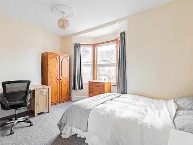 Abington Avenue, Northampton, West Northamptonshire NN1, 2 bed shared accommodation to rent, £533 pppm | PrimeLocation