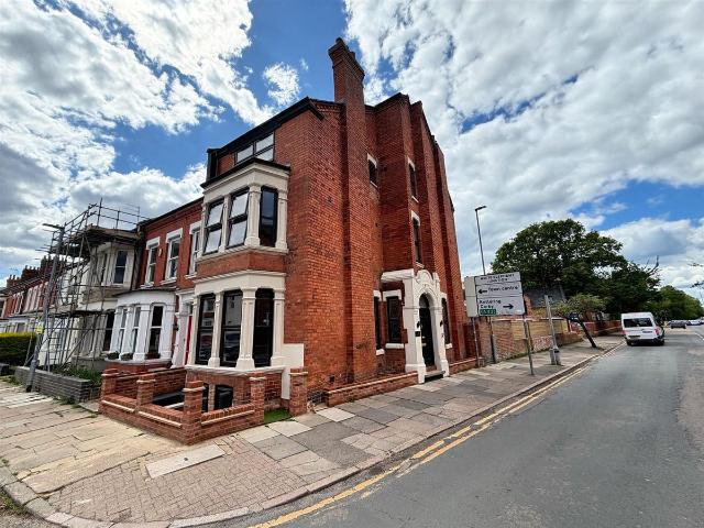 Abington Grove, Abington, Northampton NN1, Room to rent, £795 pcm | PrimeLocation