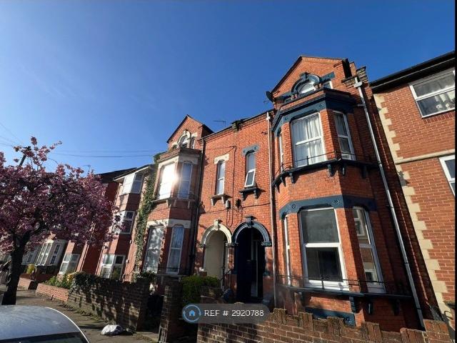 Abington Grove, Northampton NN1, 1 bed flat to rent, £775 pcm | PrimeLocation