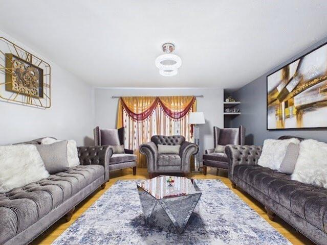 Abington Ln, Fall River, Home For Sale