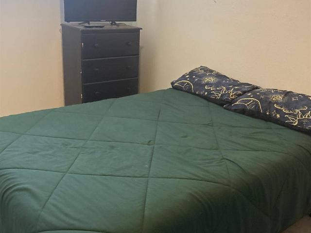 ABQ ROOM