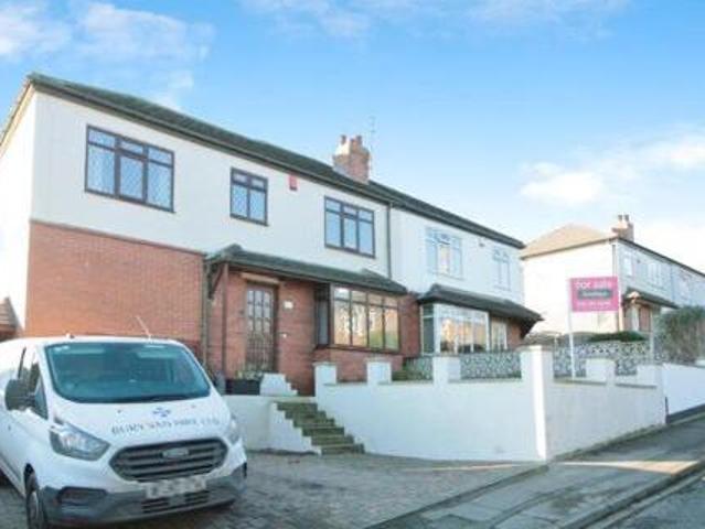 Abraham Hill, Rothwell, 4 Bedroom Semi detached