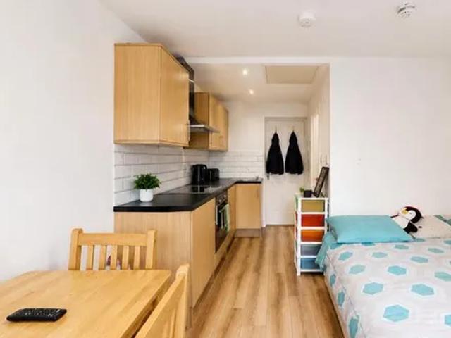 Absolute Wheel Alignment, 298 Wightman Road, London, N8 0LT, United Kingdom | 1 bed apartment for rent #168339193 | Rentberry
