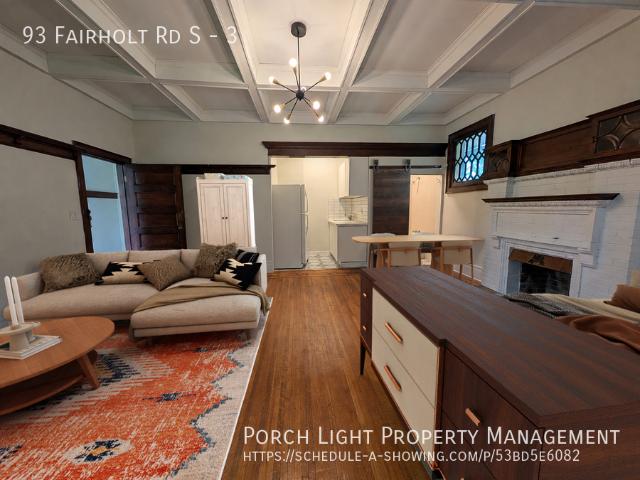 Absolute Show Stopper Victorian Apartment All Inclusive!