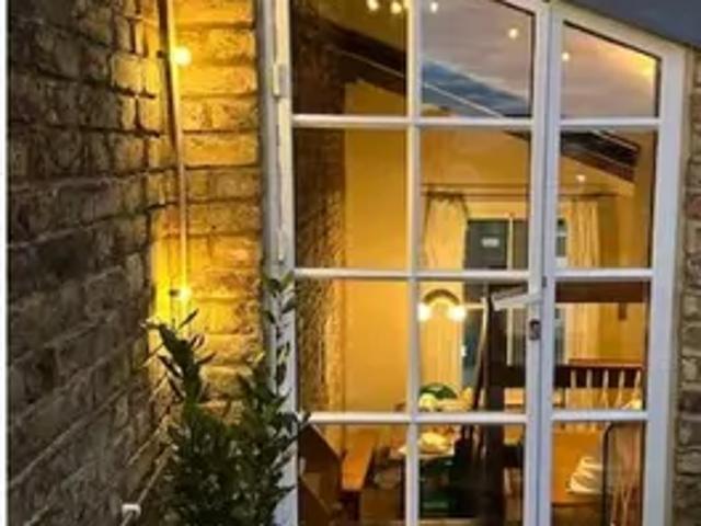 Abyssinia Close, London, SW11 1NX, United Kingdom | 1 bed apartment for rent #163689056 | Rentberry