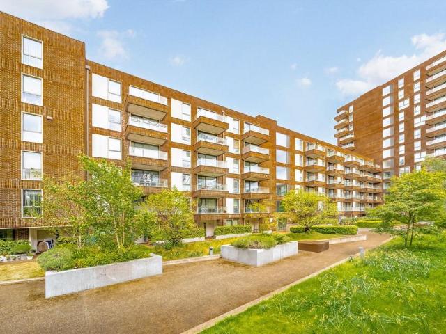 Agnes George Walk, London E16 1 bed flat to rent £1,750 pcm £404 pw