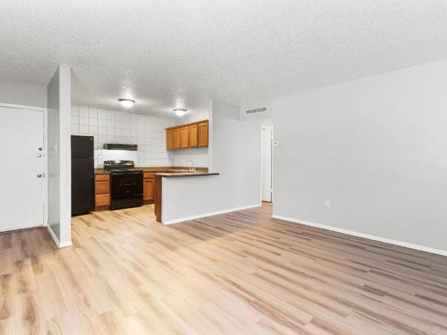 Agave Courtyard 1 Bedroom Apartment for Rent at 5249 Wren Ave, El Paso, TX 79924 Irvin