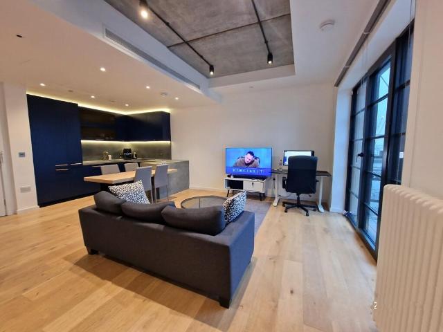 Agar House, Goodluck Hope, London, E14 1 bed apartment to rent £2,400 pcm £554 pw