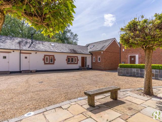 Agden Lane, Lymm 3 bed barn conversion to rent £2,750 pcm £635 pw