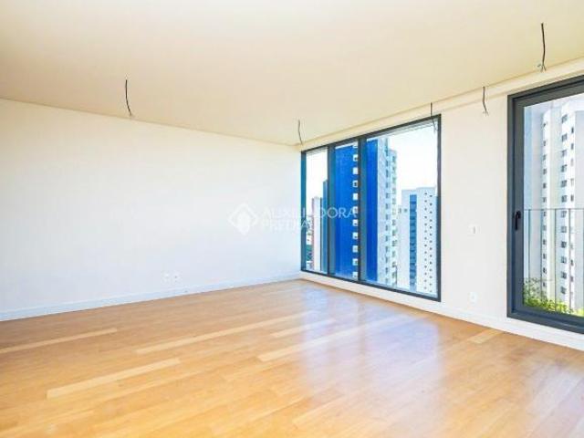 AGE 360 205,76m²