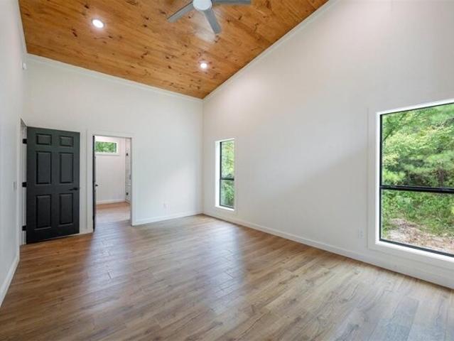 Aged Oak Ct, Broken Bow, Home For Sale