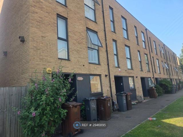 Ager Avenue, Dagenham RM8, 3 bed terraced house to rent, £2,450 pcm | PrimeLocation