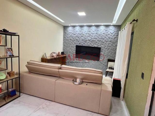 Agio, casa com 02 quartos 01 suite, qr 515 Samambaia Sul DF