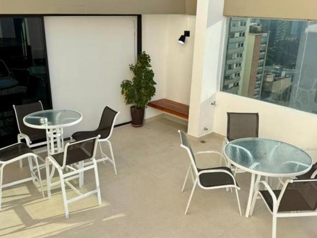 Excelente cobertura para venda em Campo Belo com 5 quartos, sendo 4 suítes, 447m²