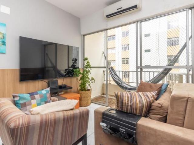 Confortável cobertura para venda em Brooklin Paulista com 2 quartos, sendo 1 suíte, 114m² elietetu