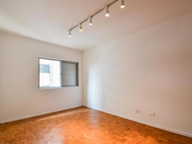 Agradável cobertura para venda em Jardim Paulista com 4 quartos, sendo 1 suíte, 288m² vania marson