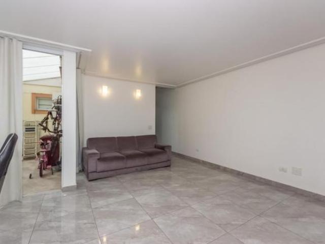 Confortável casa para venda em Vila Guarani Z Sul com 4 quartos, sendo 4 suítes, 144m² remaxares