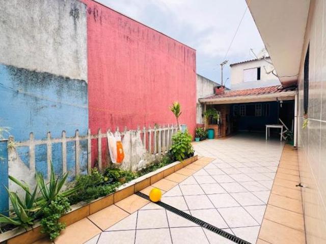 Aconchegante casa de vila para venda em Jardim Mauá com 3 quartos, sendo 1 suíte, 175m²