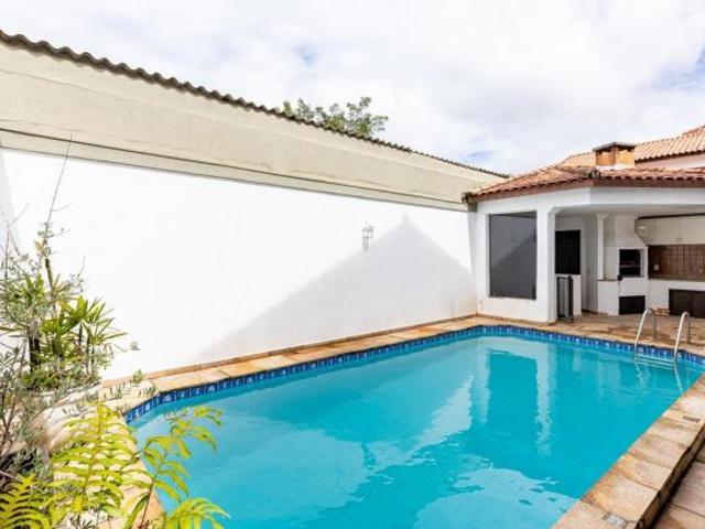 Excelente casa de vila para venda em Jardim Campo Grande com 4 quartos, sendo 4 suítes, 373m²