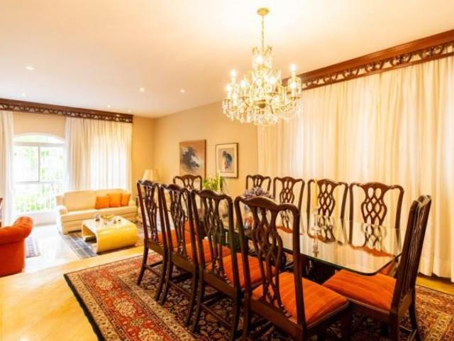 Elegante casa para venda em Cidade Maia com 3 quartos, sendo 3 suítes, 625m²