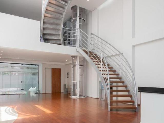 Agradável casa para venda em Jardim Paulista com 2 quartos, sendo 1 suíte, 157m²