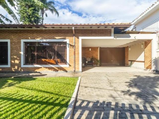 Agradável casa para venda em Vila Madalena com 3 quartos, 245m² remaxfront#35KL0