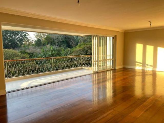 Imperdível apartamento para venda e locação em Chácara Flora com 4 quartos, sendo 4 suítes, 295m²