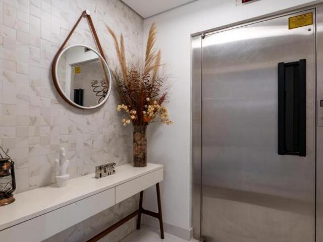 Atraente apartamento para venda em Vila Suzana com 4 quartos, sendo 3 suítes, 157m²