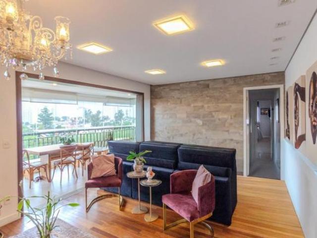 Confortável apartamento para venda em Água Branca com 3 quartos, sendo 1 suíte, 128m²