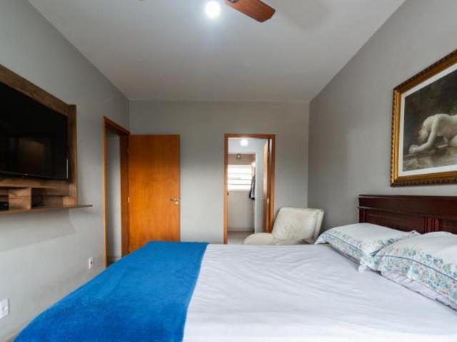 Elegante apartamento para venda em Bom Retiro com 3 quartos, sendo 1 suíte, 162m² remaxjoy#YZYAM