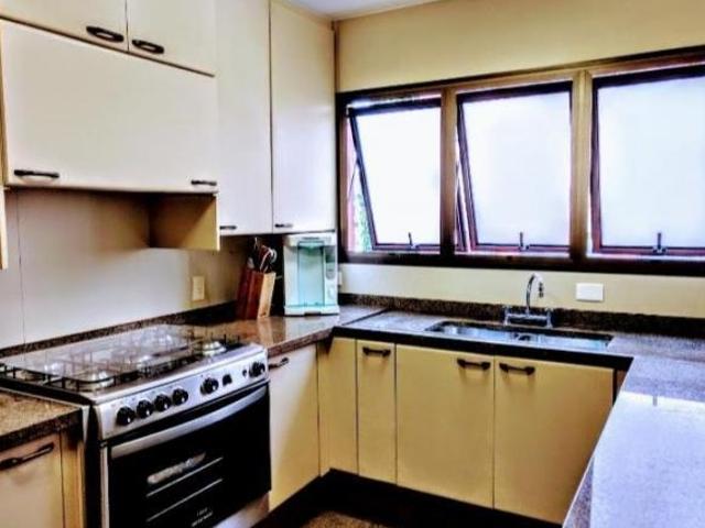 Agradável apartamento para venda em Campo Belo com 4 quartos, sendo 4 suítes, 272m²
