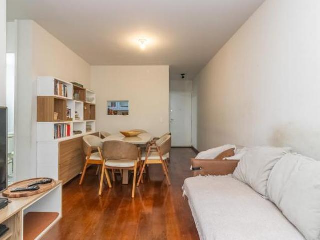 Versátil apartamento para venda em Ipiranga com 3 quartos, sendo 1 suíte, 66m²