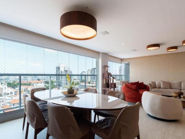 Aconchegante apartamento para venda em Ipiranga com 3 quartos, sendo 3 suítes, 143m²