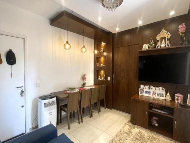 Aconchegante apartamento para venda em Jardim Antártica com 2 quartos, 72m²