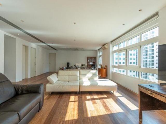 Atraente apartamento para venda em Jardim Paulista com 3 quartos, sendo 3 suítes, 239m² giseleboas
