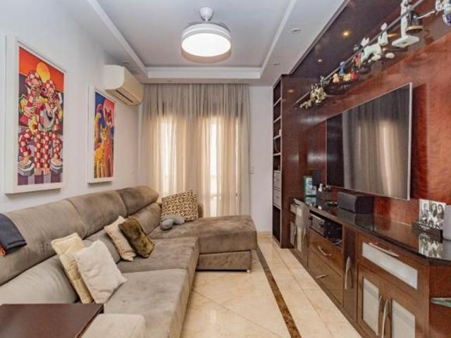 Atraente apartamento para venda em Moema com 3 quartos, sendo 3 suítes, 225m²