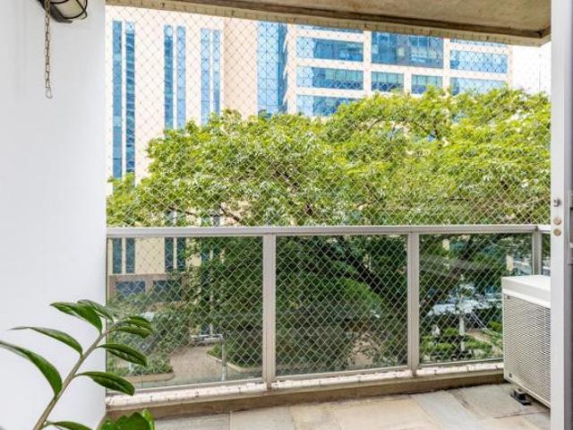 Agradável apartamento para venda em Moema com 2 quartos, 79m² remaxares#ZG9D1