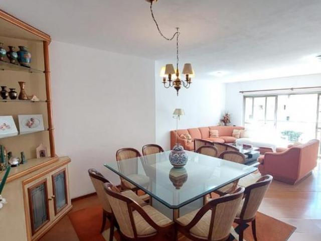 Versátil apartamento para venda em Moema com 4 quartos, sendo 2 suítes, 158m² mayer boacnin#8ABU3