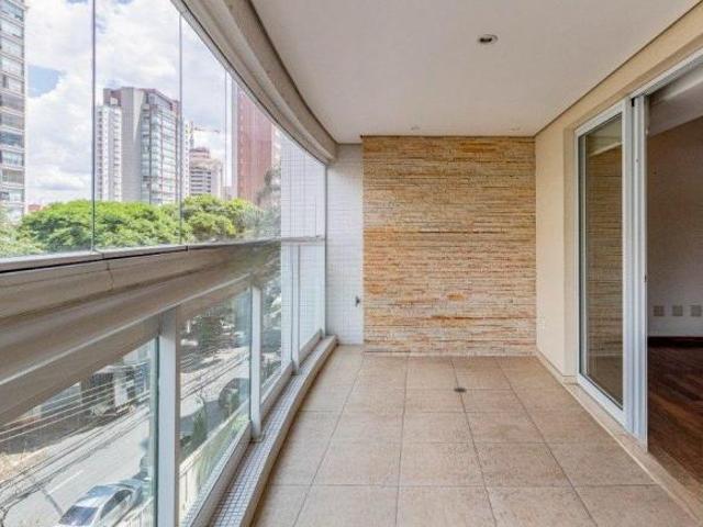 Atraente apartamento para venda em Paraíso com 3 quartos, sendo 3 suítes, 138m²