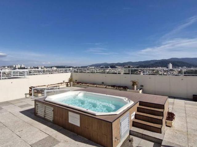 Versátil apartamento para venda em Jaçanã com 2 quartos, 51m²