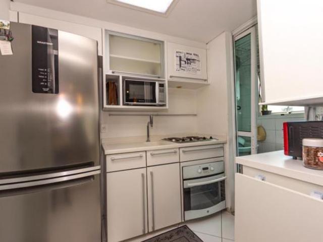 Funcional duplex para venda e locação em Vila Nova Conceição com 1 quarto, sendo 1 suíte, 74m² rem