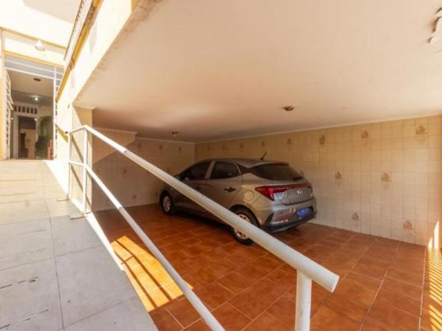 Agradável sobrado para venda e locação em Vila Parque Jabaquara com 6 quartos, sendo 1 suíte, 293m²