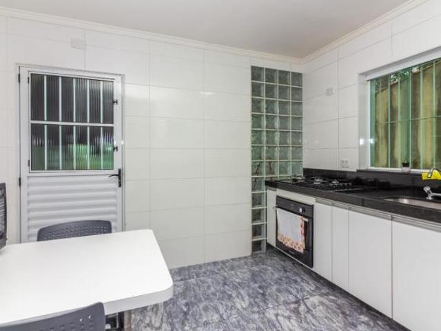 Imperdível sobrado para venda em Conjunto Residencial Vista Verde com 3 quartos, 85m² remaxalcance
