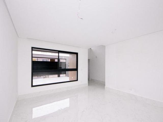 Agradável sobrado para venda em Portais Polvilho com 3 quartos, sendo 3 suítes, 189m² tiagoberni