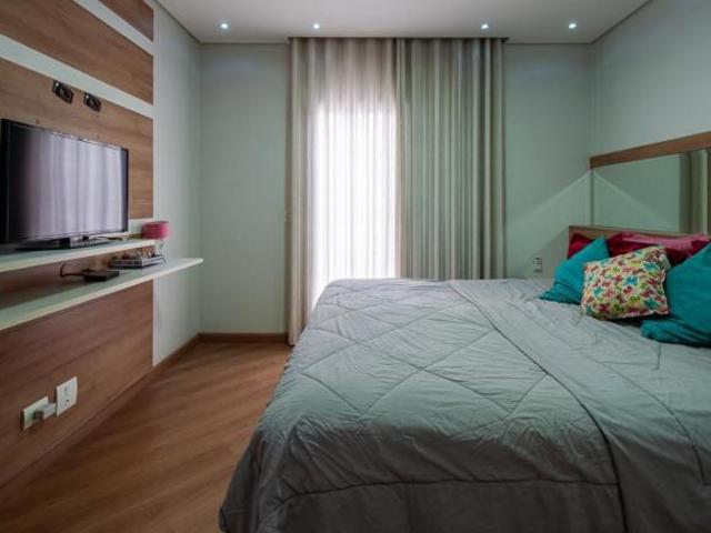 Deslumbrante sobrado para venda em Santana com 3 quartos, sendo 3 suítes, 160m²
