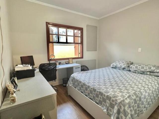 Atraente sobrado para venda em Vila Guedes com 3 quartos, sendo 1 suíte, 164m² leilaricci#J728G
