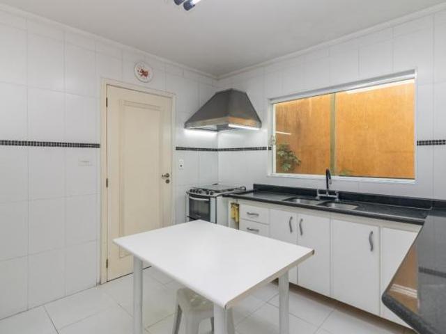 Agradável sobrado para venda em Vila Dom Pedro II com 4 quartos, sendo 3 suítes, 140m² fatimadossa