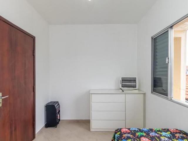 Confortável sobrado para venda em Vila Jaguara com 3 quartos, sendo 2 suítes, 142m²